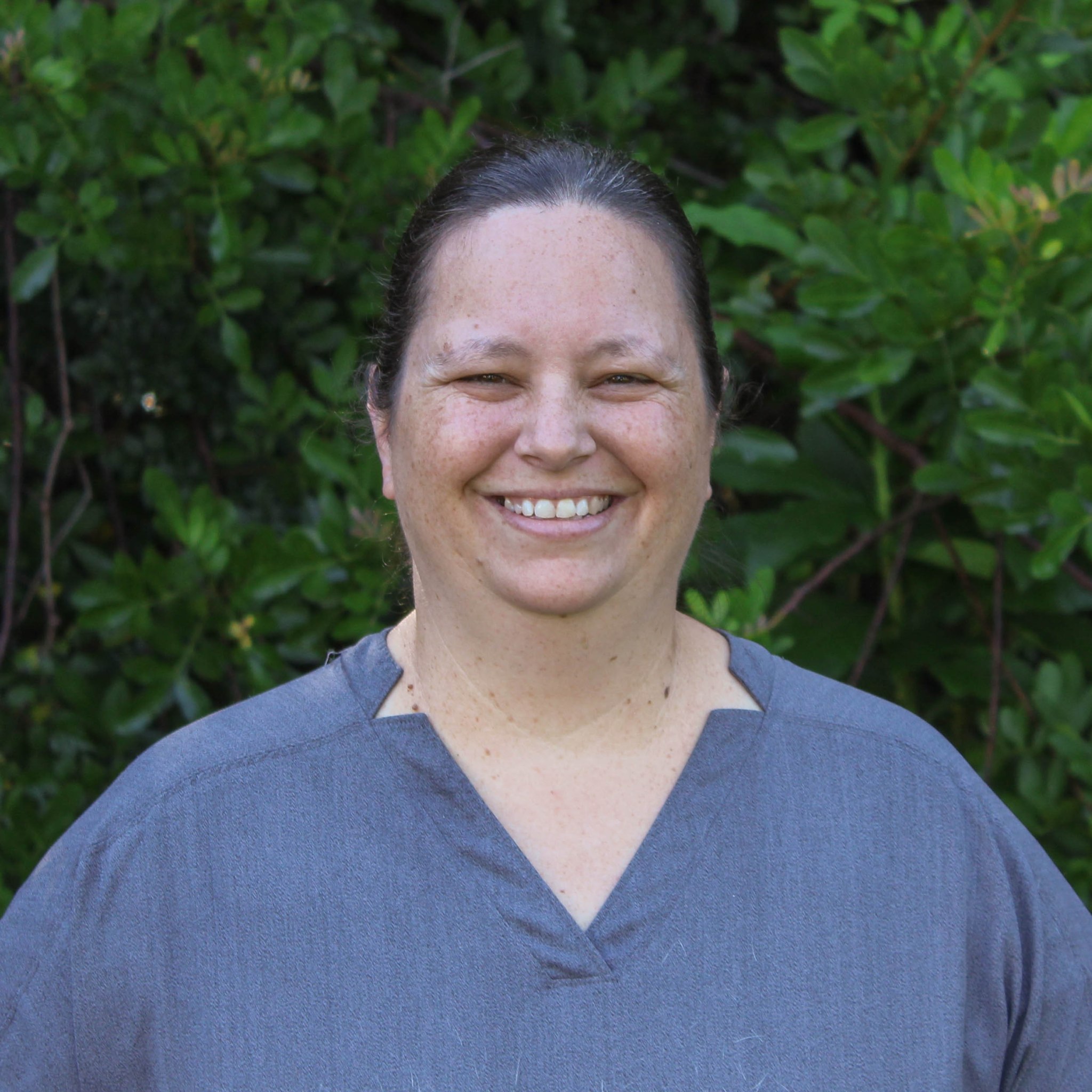 Meet The Staff – Midwayvet.net
